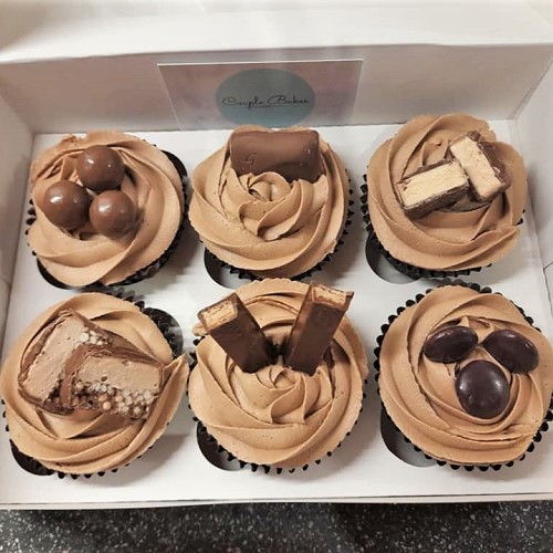 Carshalton Bakery - Cupcakes, Brownies and Birthday Cakes - Couple ...