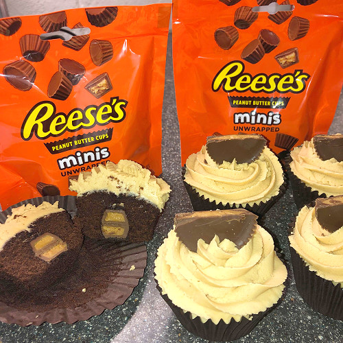 Carshalton Bakery - Cupcakes, Brownies and Birthday Cakes - Couple ...